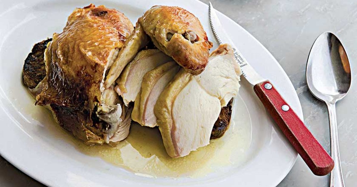 Food and Travel Magazine | Roasted capon on garlic crouton