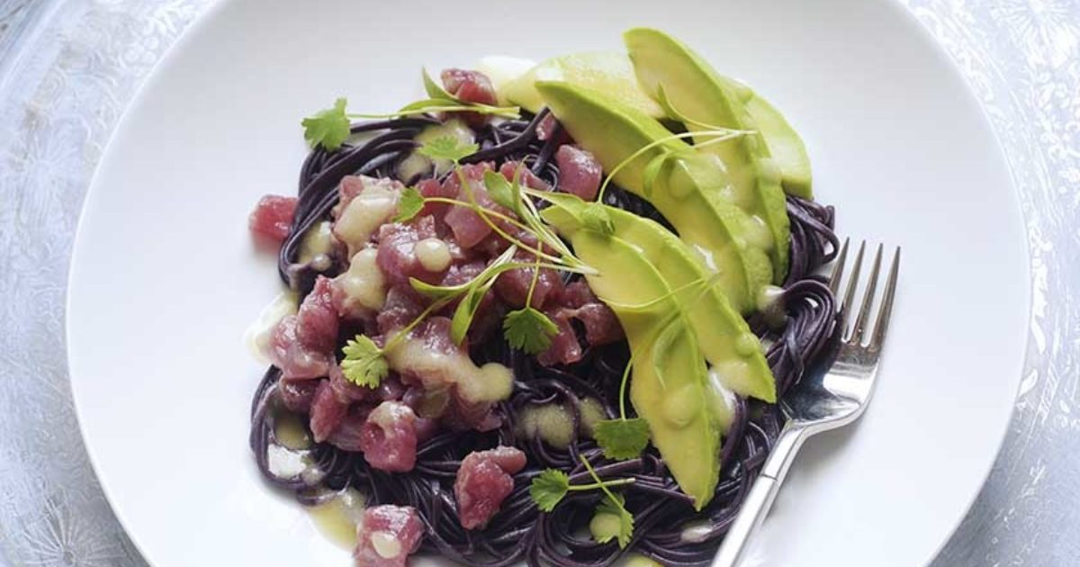 Food and Travel Magazine | Tuna poké, noodles and avocado with yuzu…
