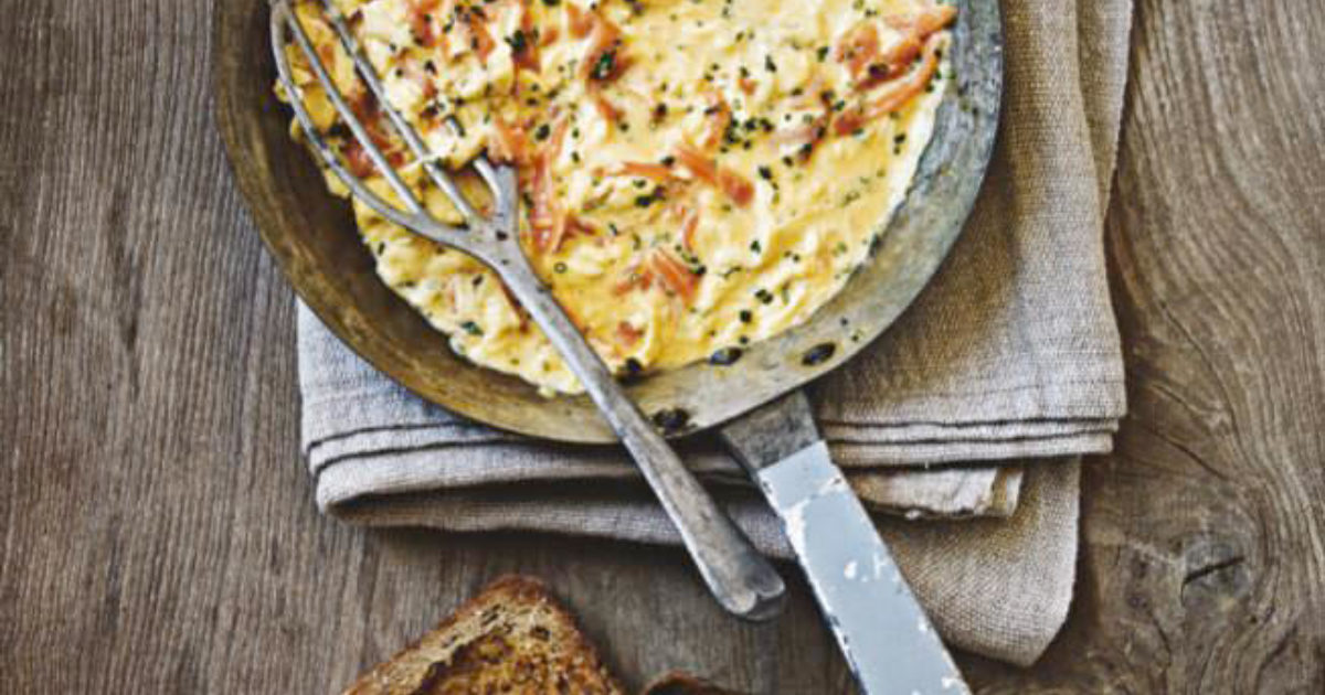 Food and Travel Magazine | Posh chilli and chive eggs