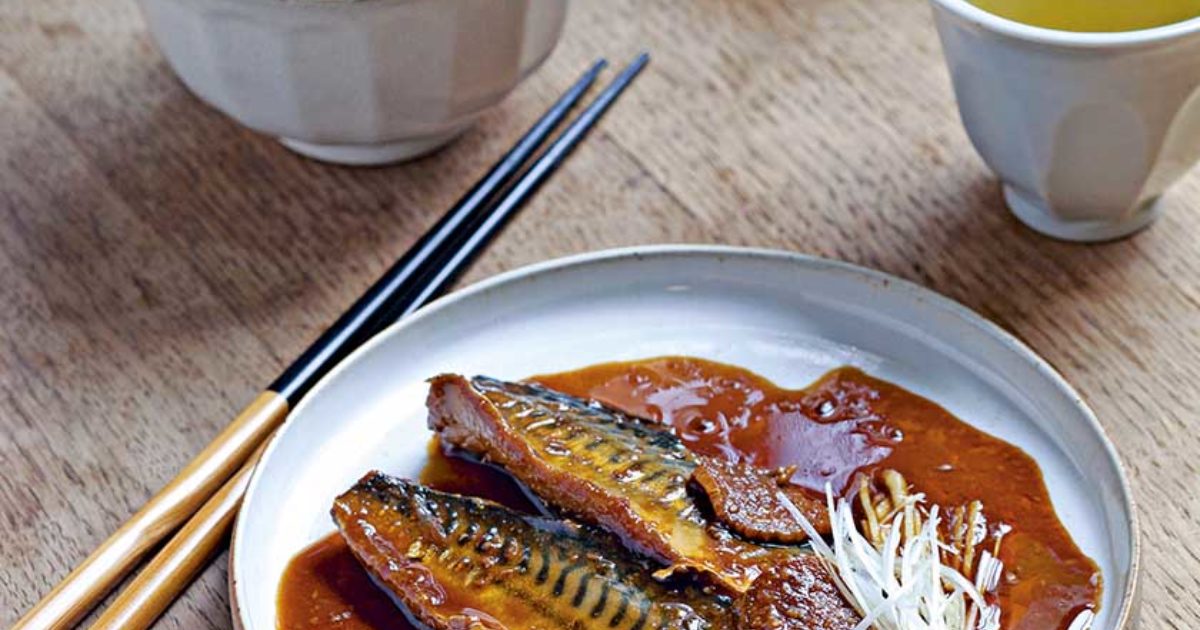 Food and Travel Magazine | Miso-simmered mackerel